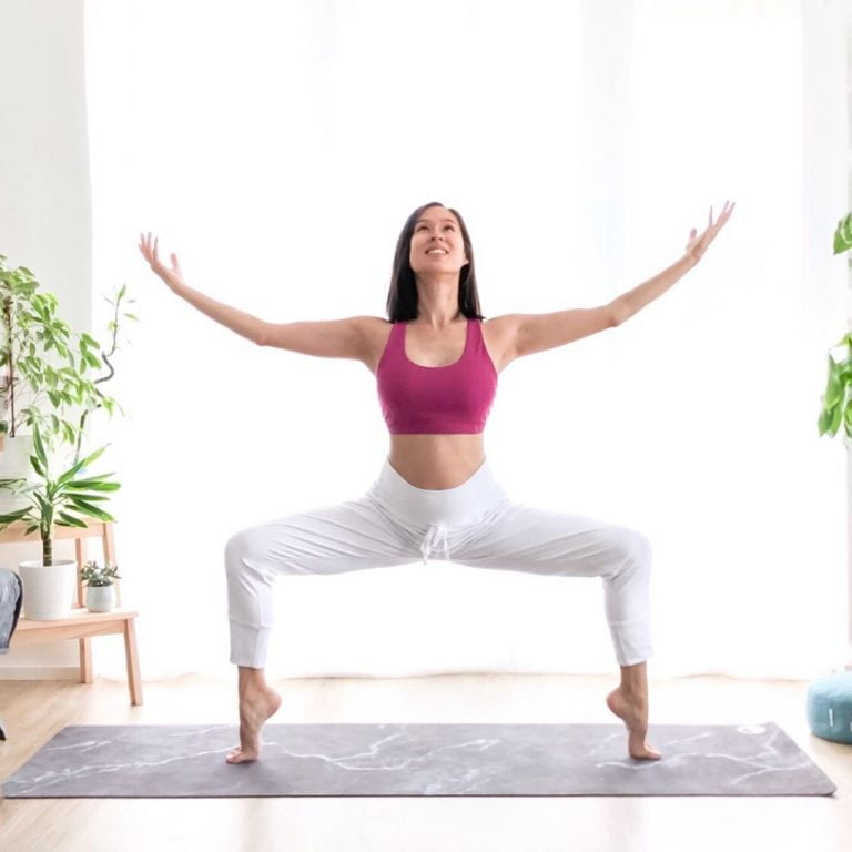 Utkata Konasana | Goddess Pose Steps - 101YogaStudio Utkata Konasana | Goddess Pose Steps - 101YogaStudio